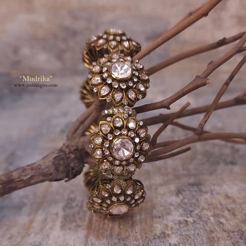 Mudrika (2-2" size) moissanite polki bangles (single)